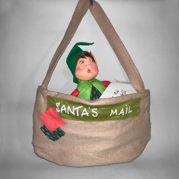 Annalee | Holiday | 992 Annalee Santas Postman Elf With Cardholder ...